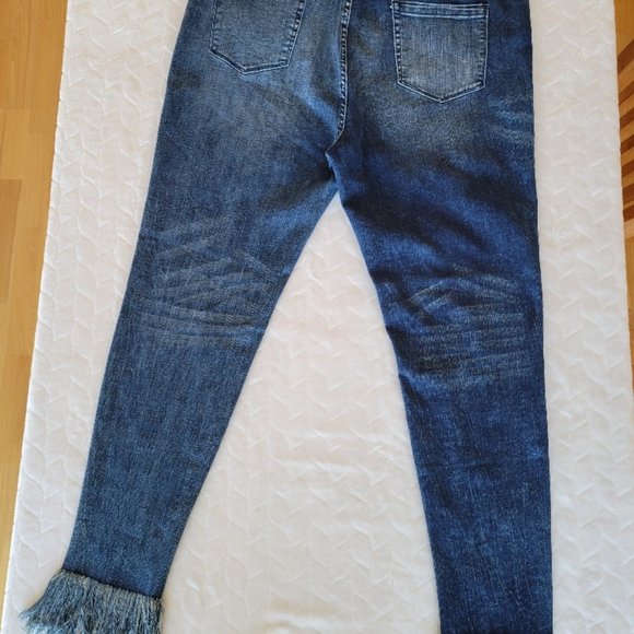 Coco + Carmen | Jeans | Coco Carmen Distressed Embroidered Denim Blue ...